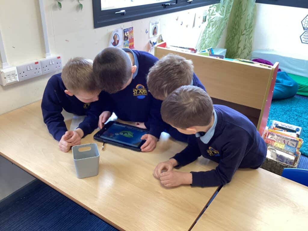 Year 2 practise their photography skills - Peasedown St John Primary School